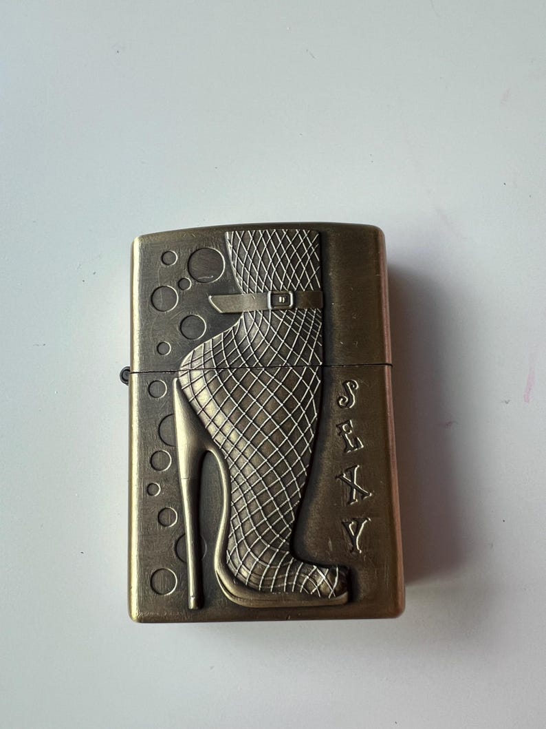 Box of Unique Stylish Brand New Lighters - Vintage Style- Luxury ...