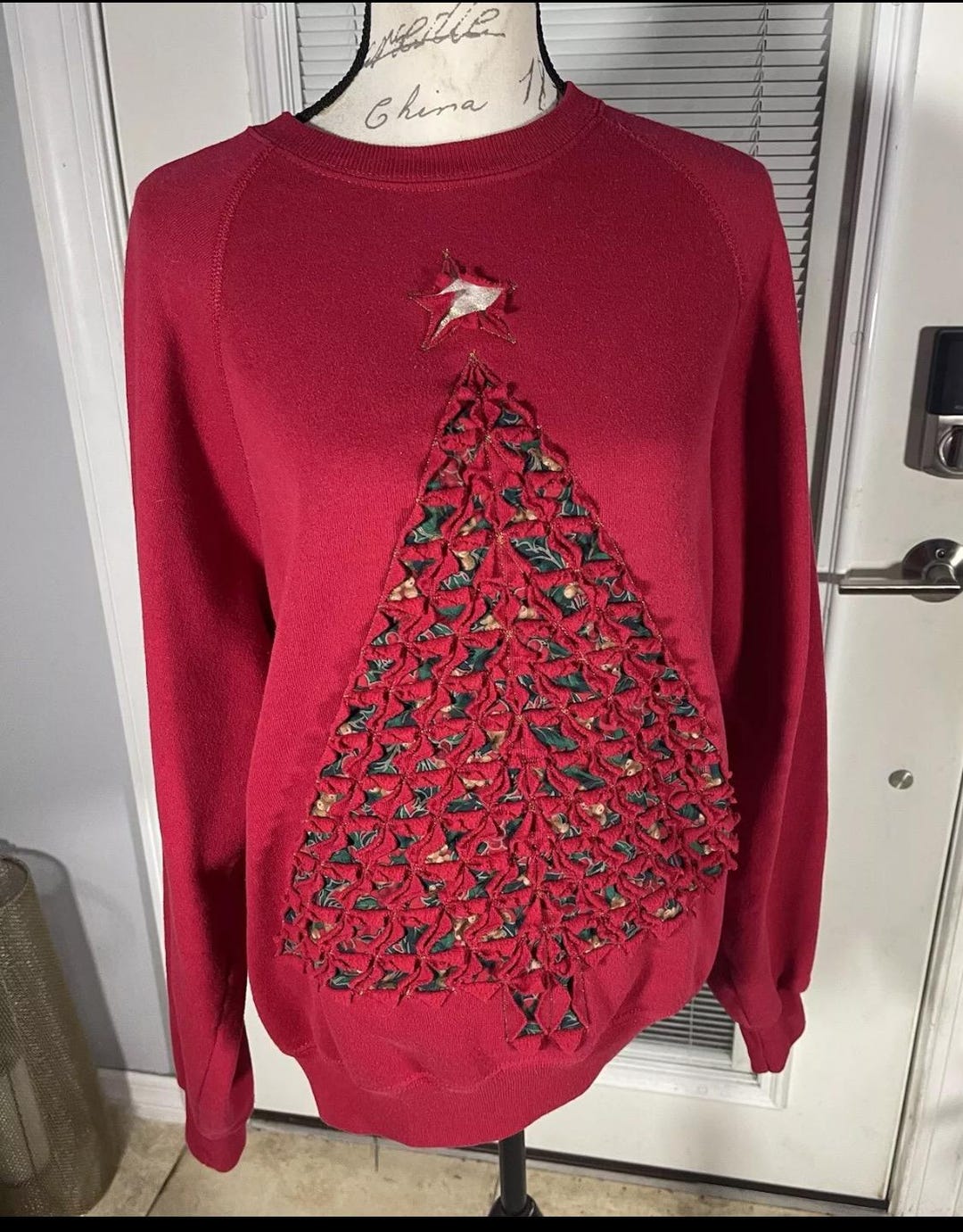 XL Vintage USA 90's LEE Christmas Tree Red Cut Out Women's Sweatshirt ...