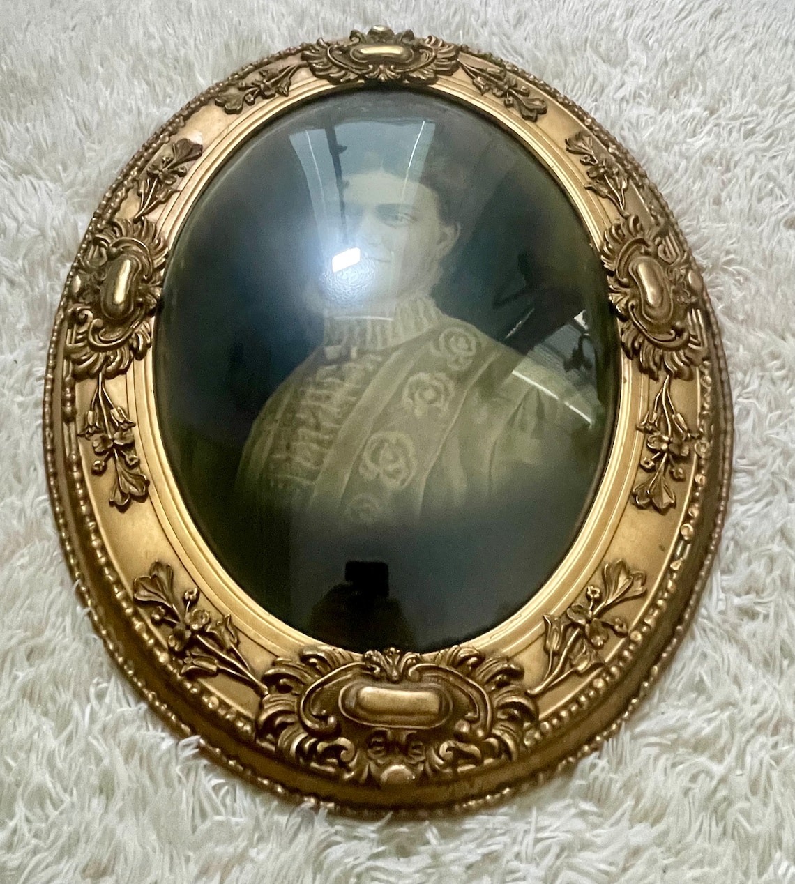 Antique Victorian Woman Curved Bubble Convex Glass Gold Picture Frame ...