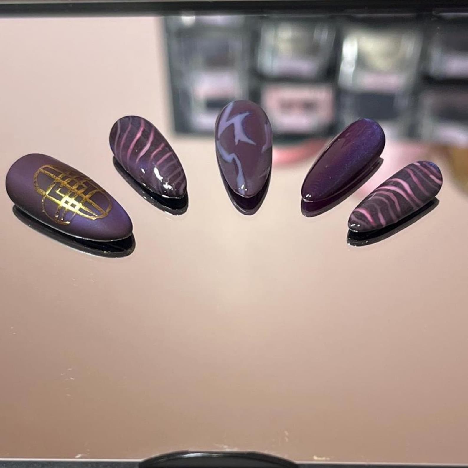 Demon Rumi Nail | Kpop Demon Hunter Inspired Nails | Handmade Gel Press ...