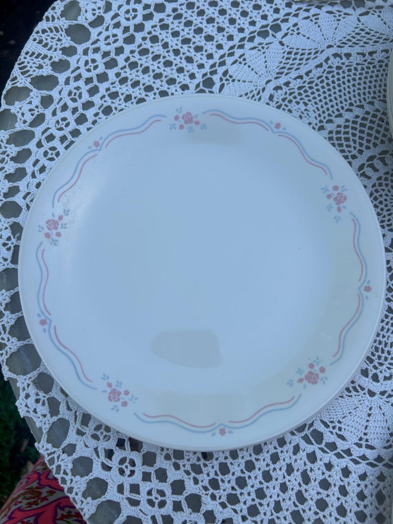 Corelle English Breakfast Pattern Dinner,lunch ,and Bread Plates.pieces ...
