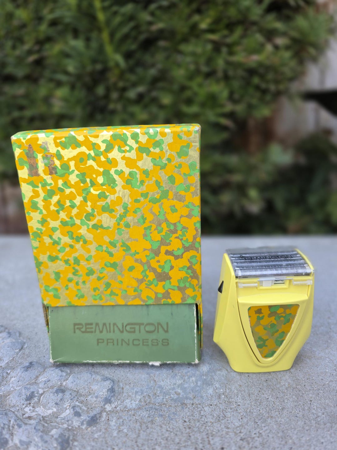 Vintage Psychedelic Remington Princess Lady Razor W Original Box - Etsy