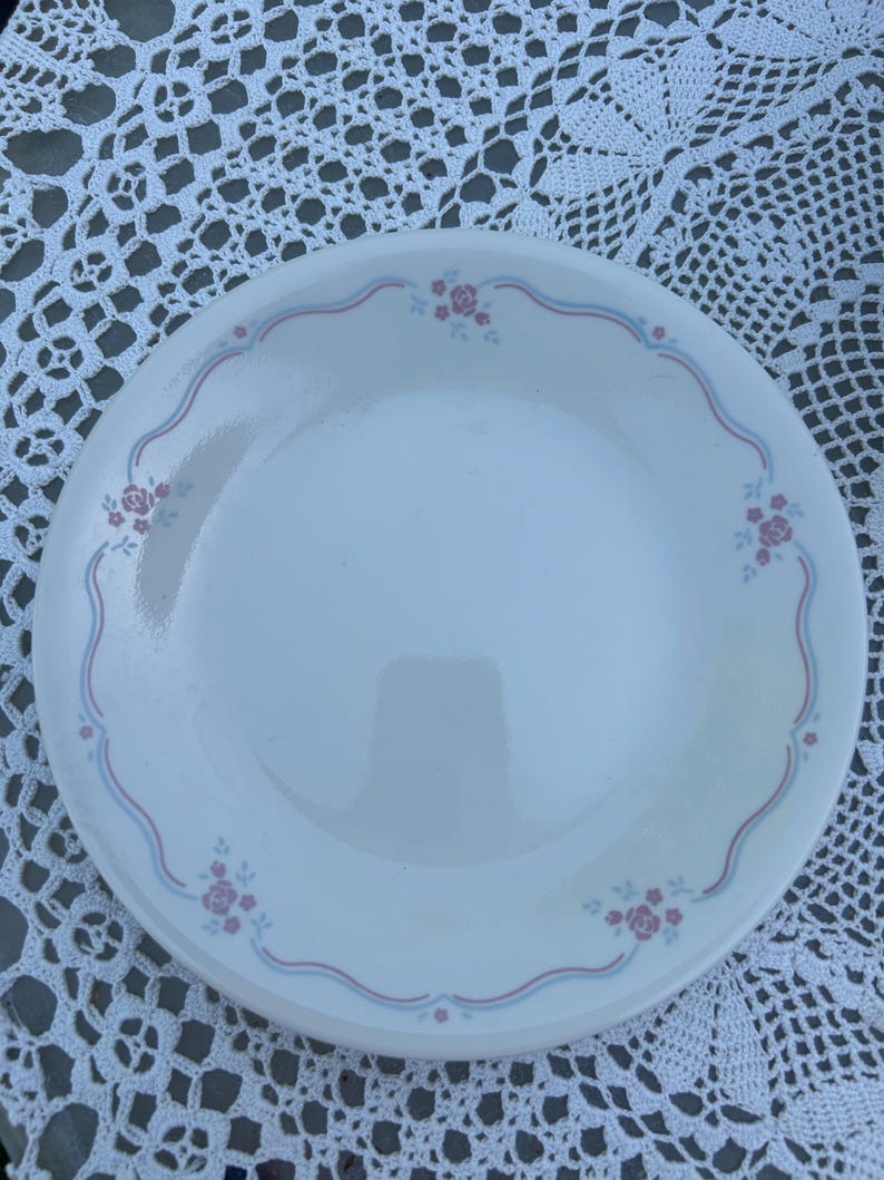Corelle English Breakfast Pattern Dinner,lunch ,and Bread Plates.pieces ...