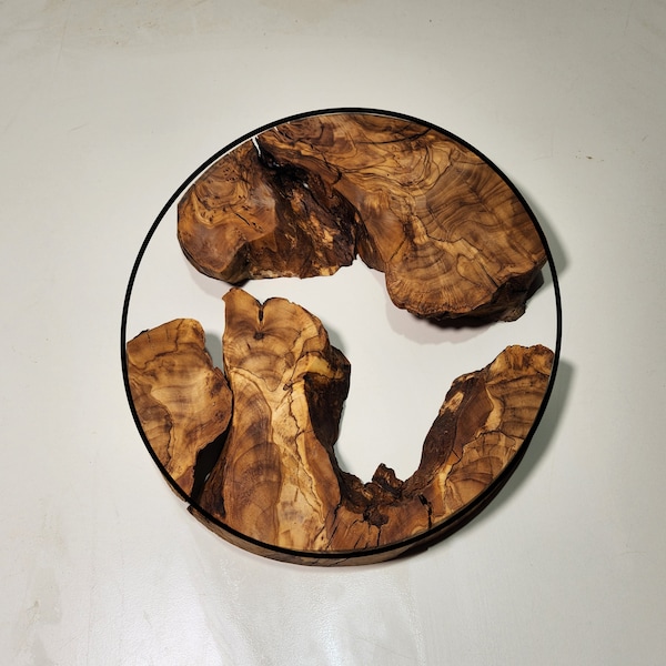 Resin Live Edge Round Slab - Etsy