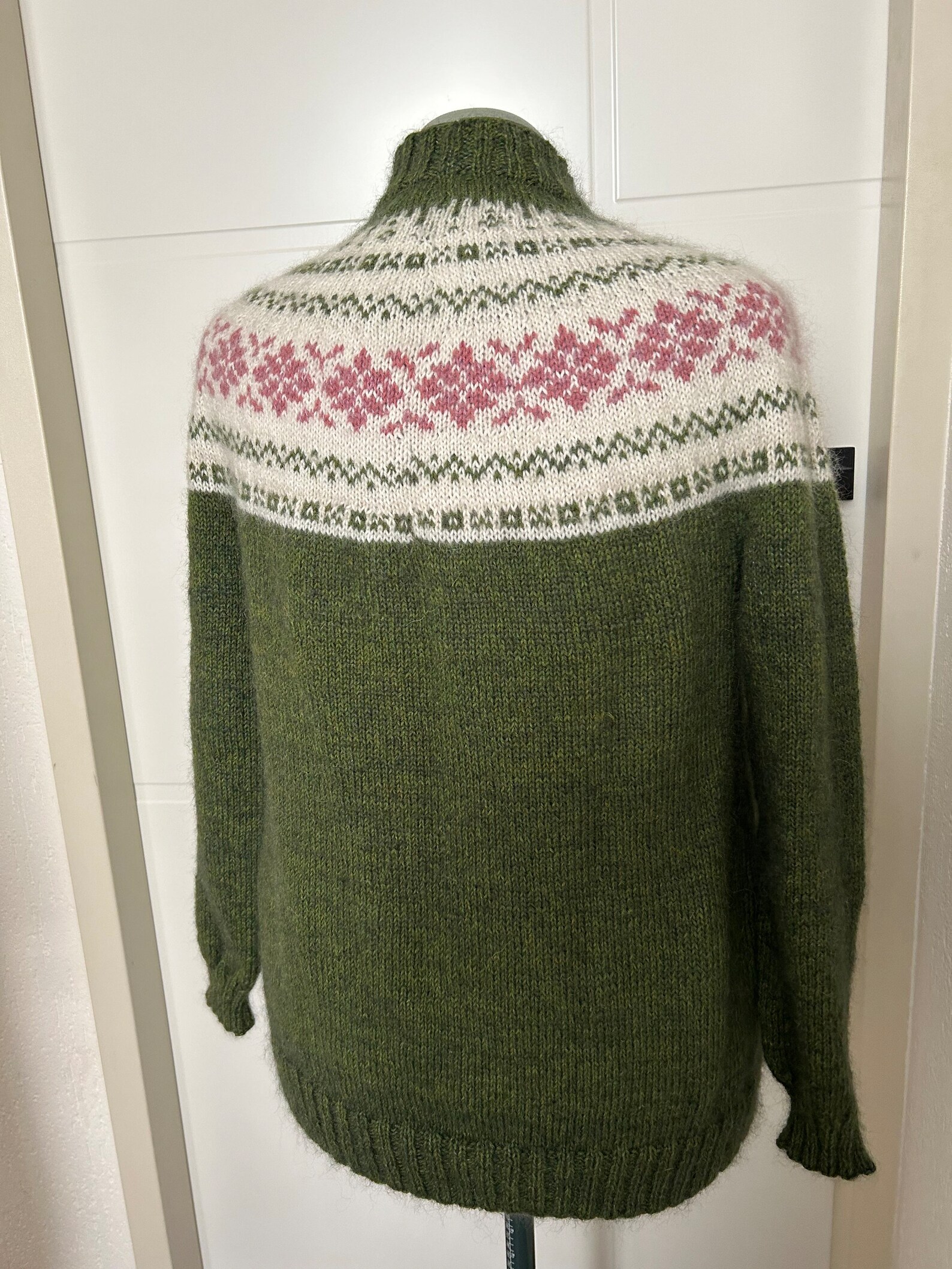 Hand-knitted Alpaca Wool Sweater – Green Fair Isle Pullover - Etsy