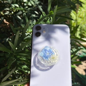 Handmade Hydrangea Macrophylla Phone Grip Holder, Dried Flower Phone ...