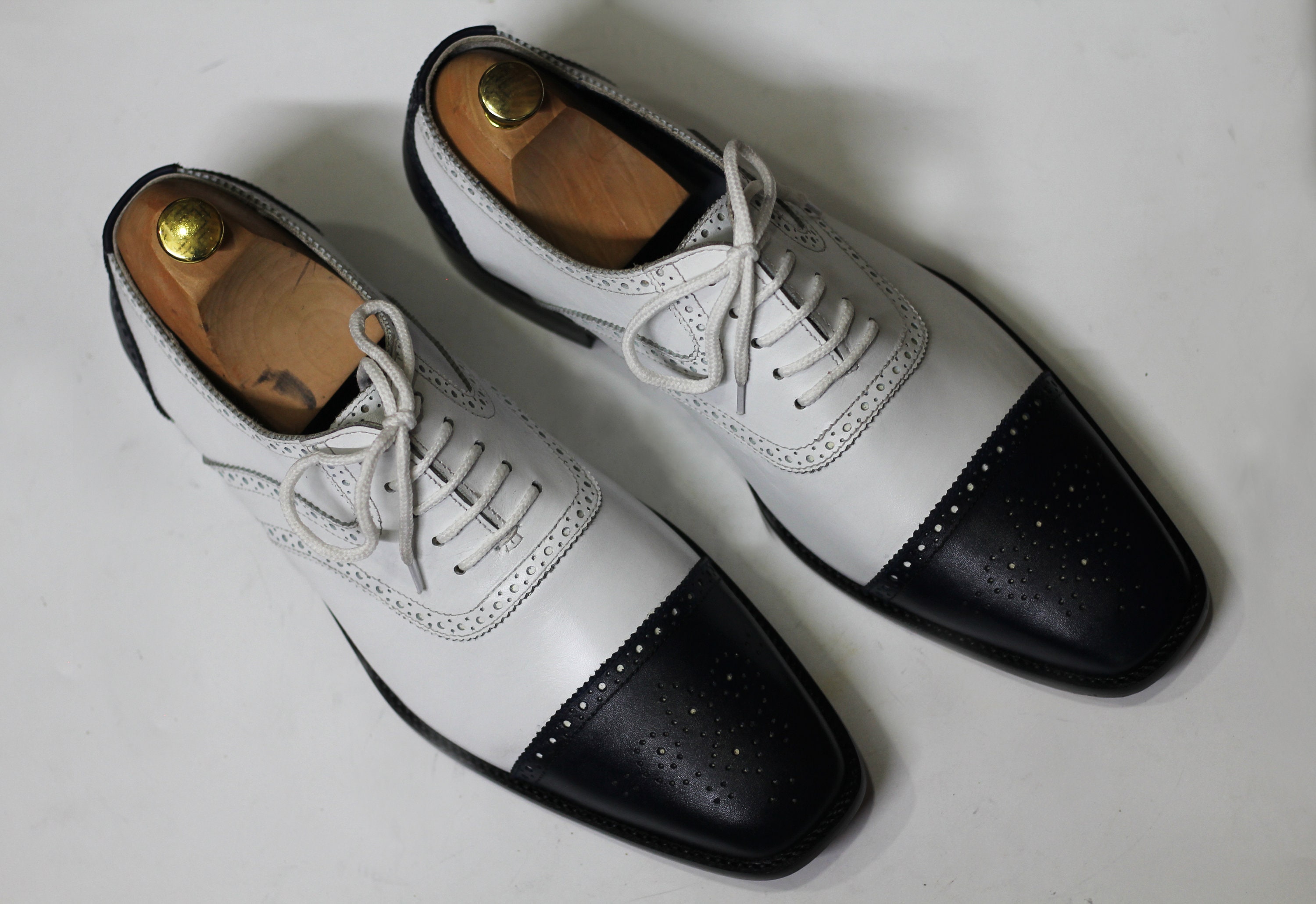 Handmade Black & White Cap Toe Brogue Lace-up Shoes: Goodyear Welted ...