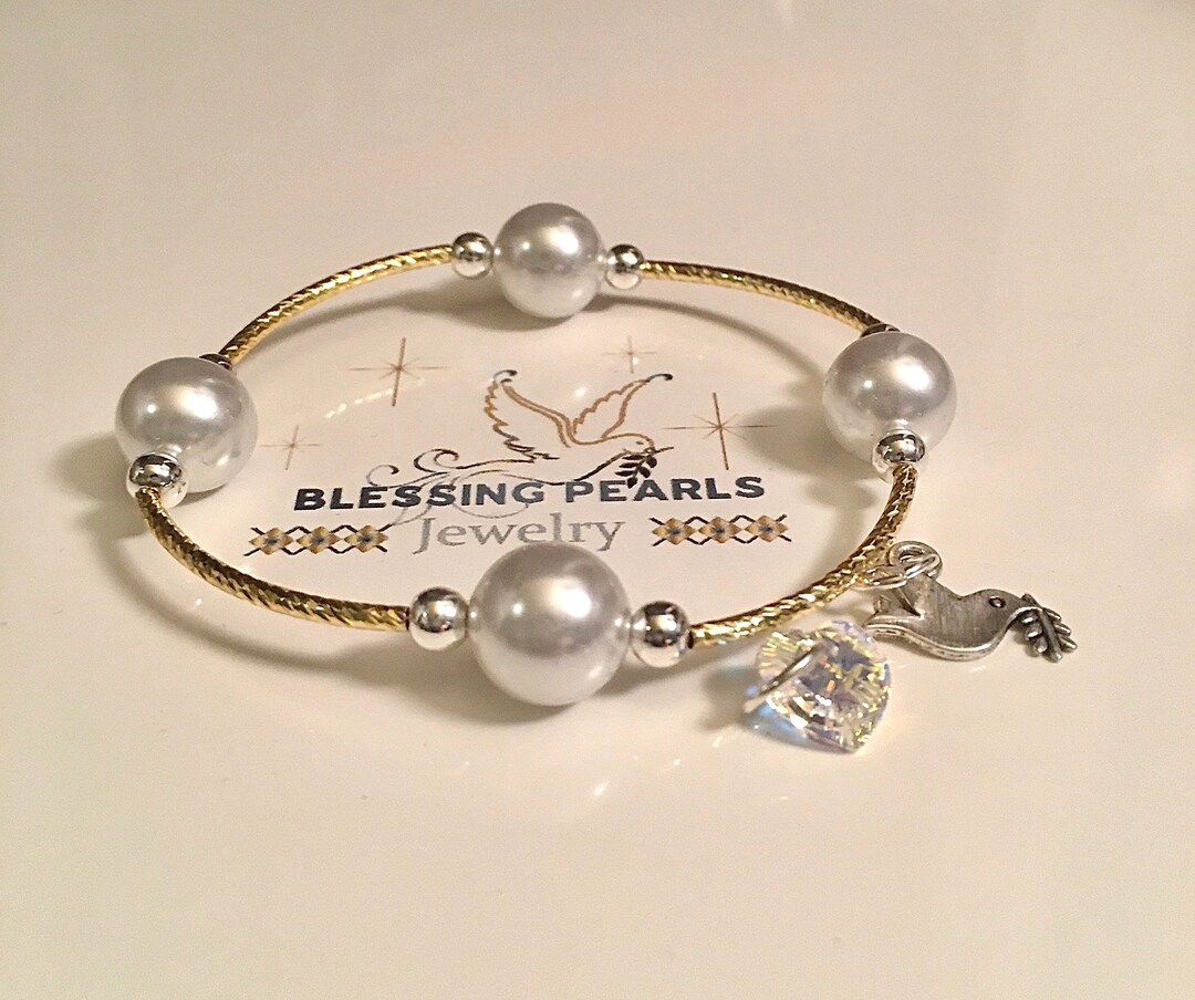 Sparkle Glam 18K Gold Plated Blessing Pearls Bracelet, Creamy White ...