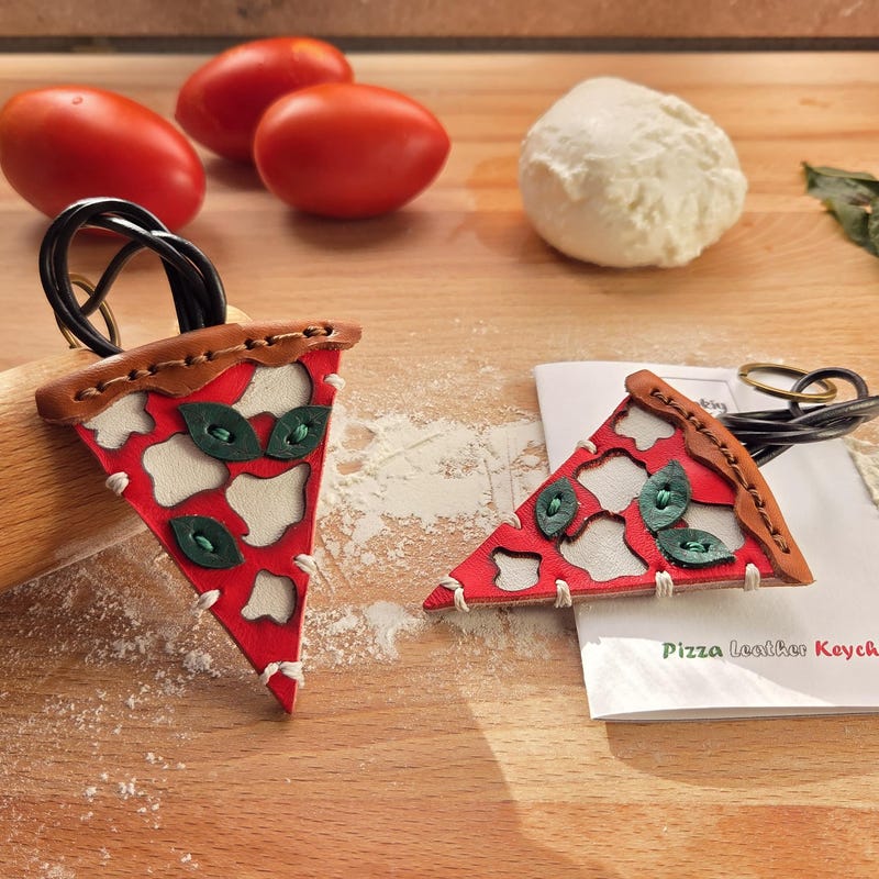Pizza Keychain - Etsy