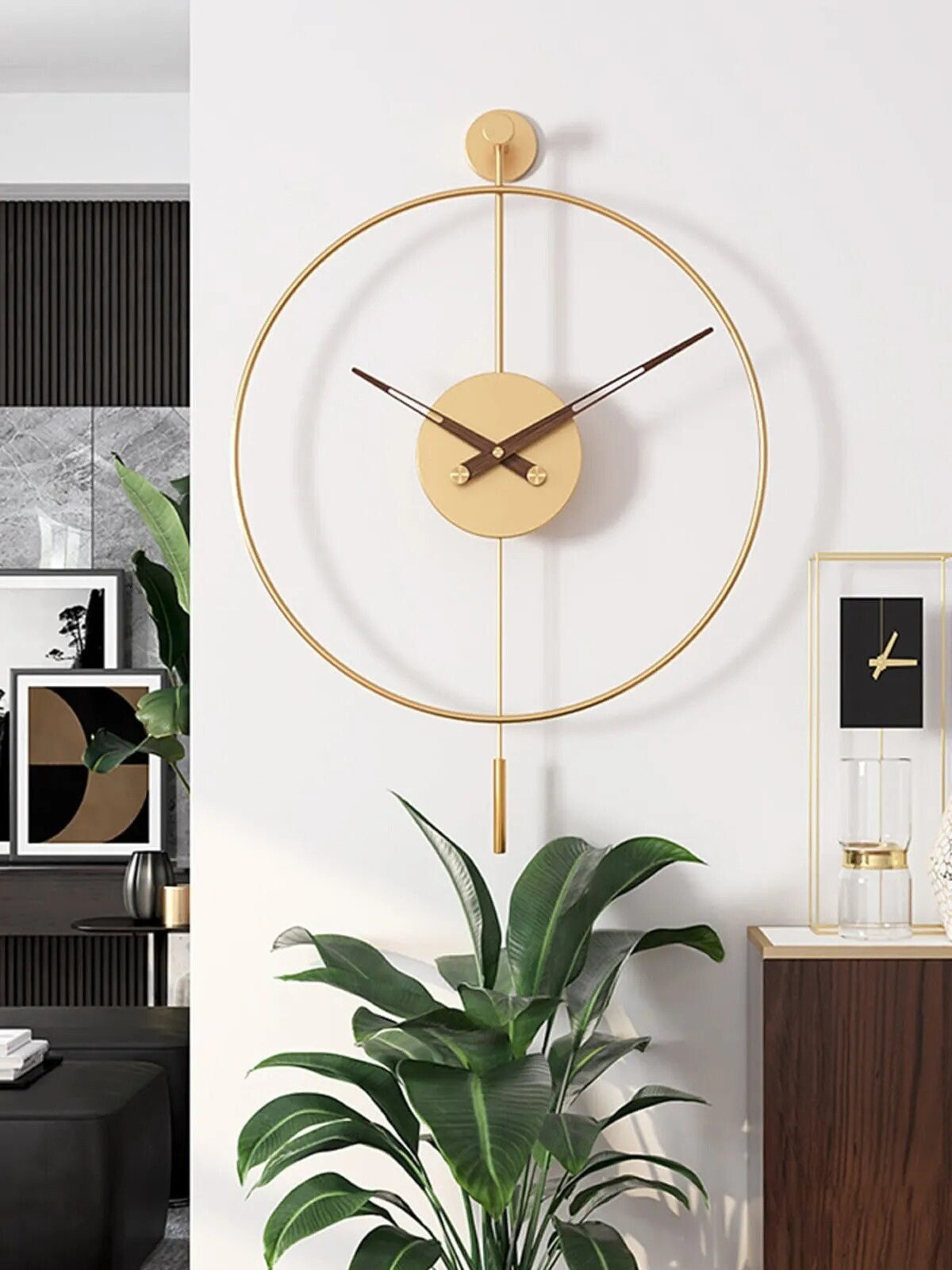Elegant and Aesthetically Detailed Modern Decorative Pendulum Metal ...