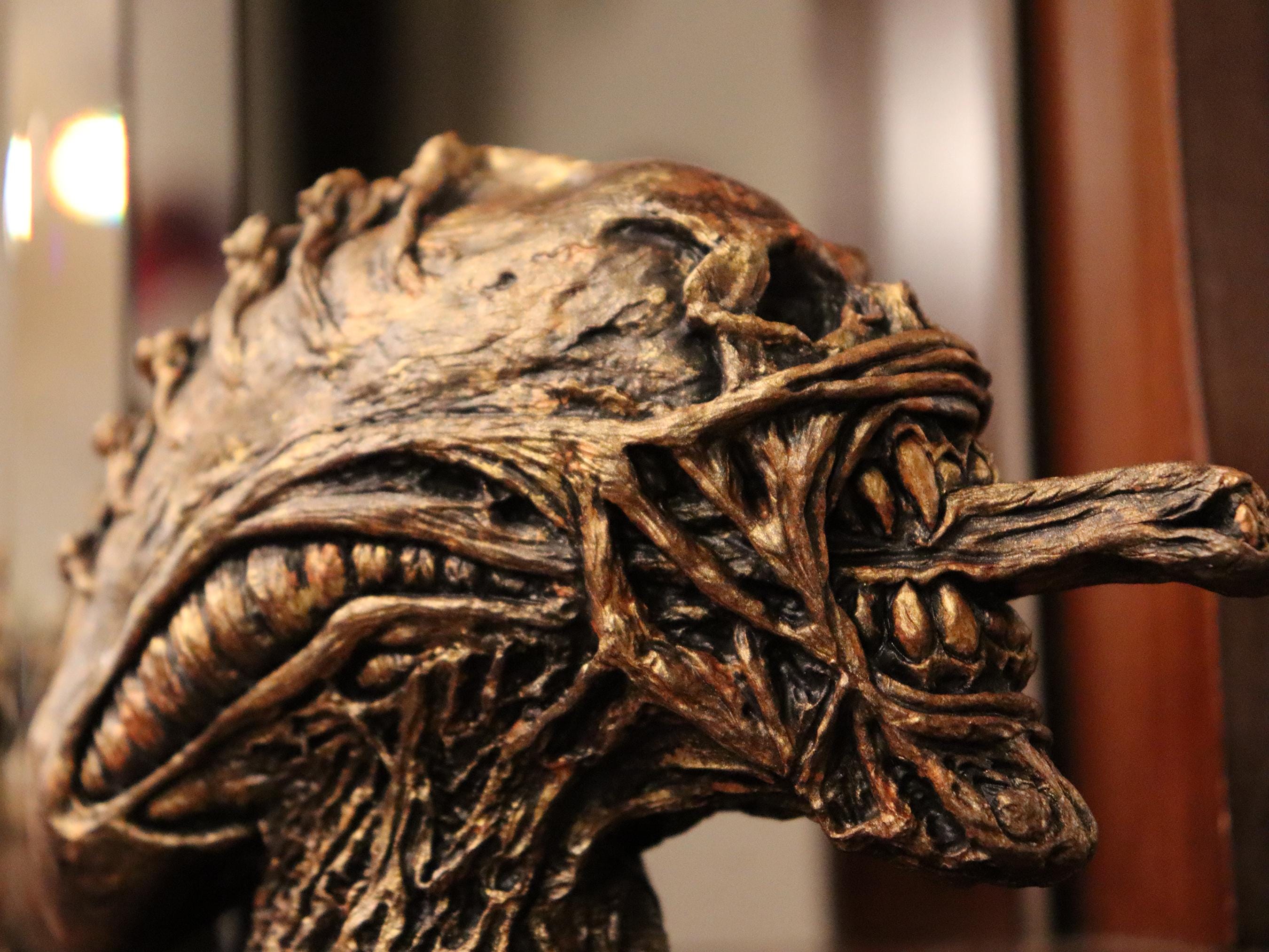 Alien Xenomorph | Resin Sculpture | Handcrafted Art Piece - Etsy