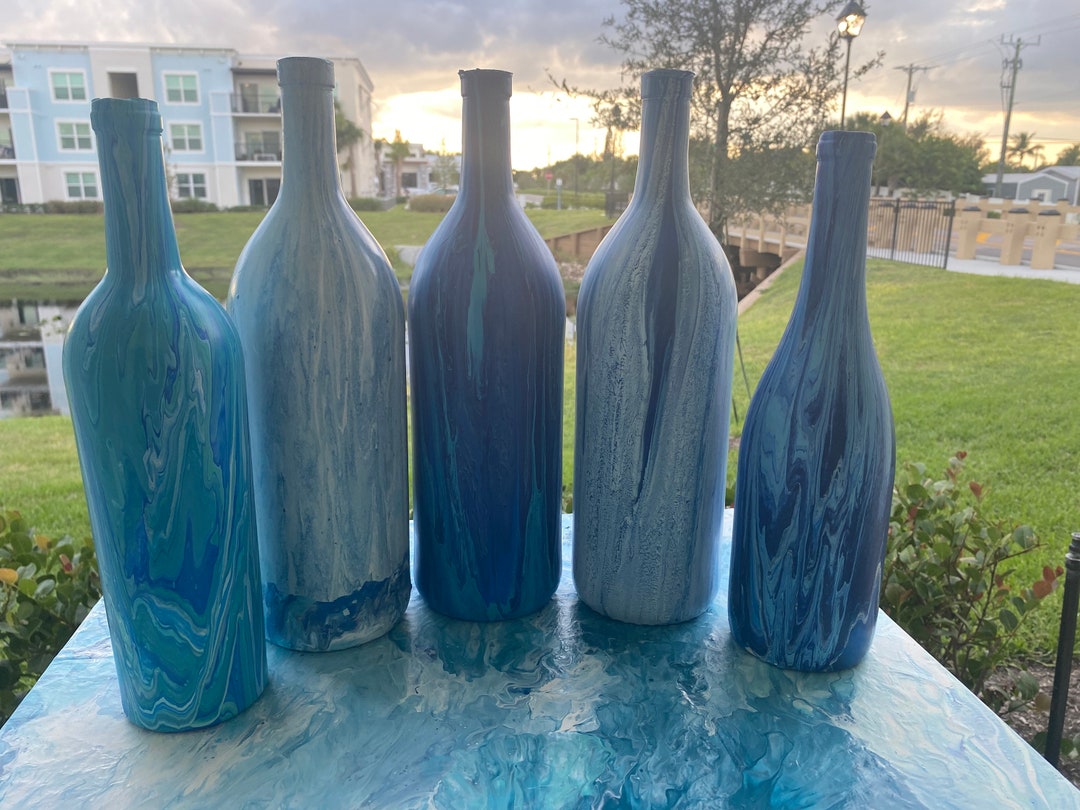 Made to Order: Acrylic Pour Wine Bottle - Etsy