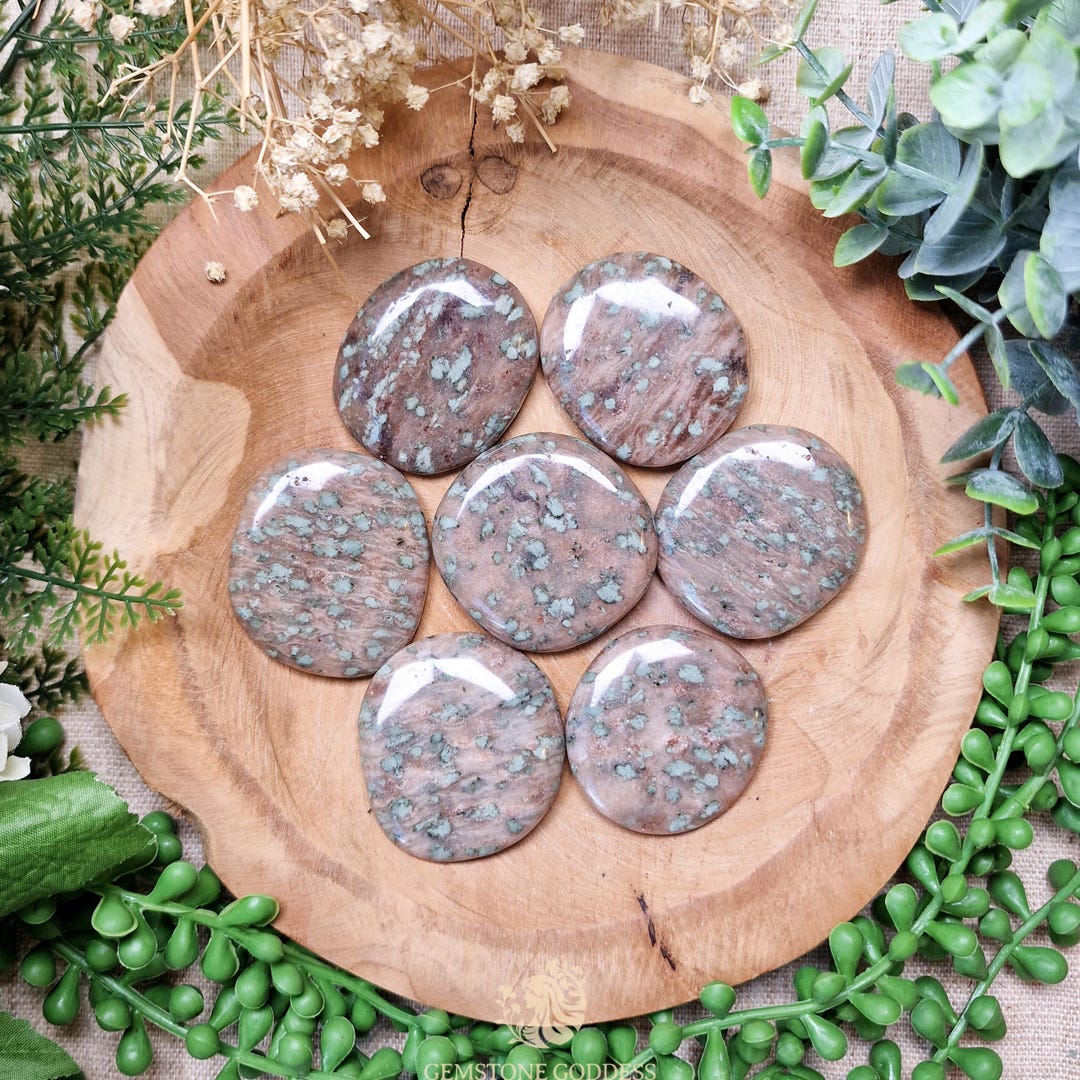 Nunderite Pocket Stone | Palm Stone Hand Gemstone Crystal Rock Gift ...