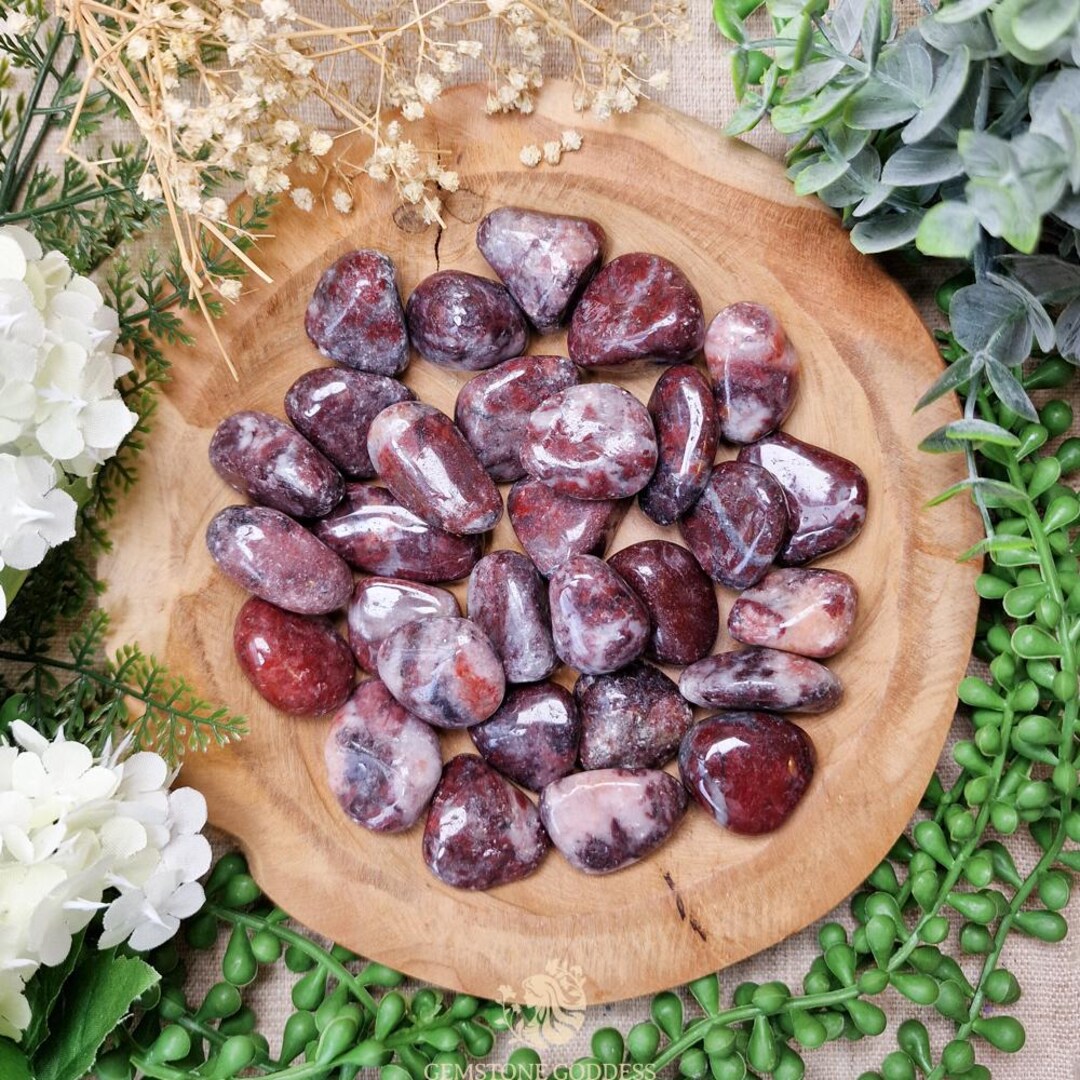 Magnetite in Quartz Tumbled Stone, Crystal Gemstone Polished Natural ...