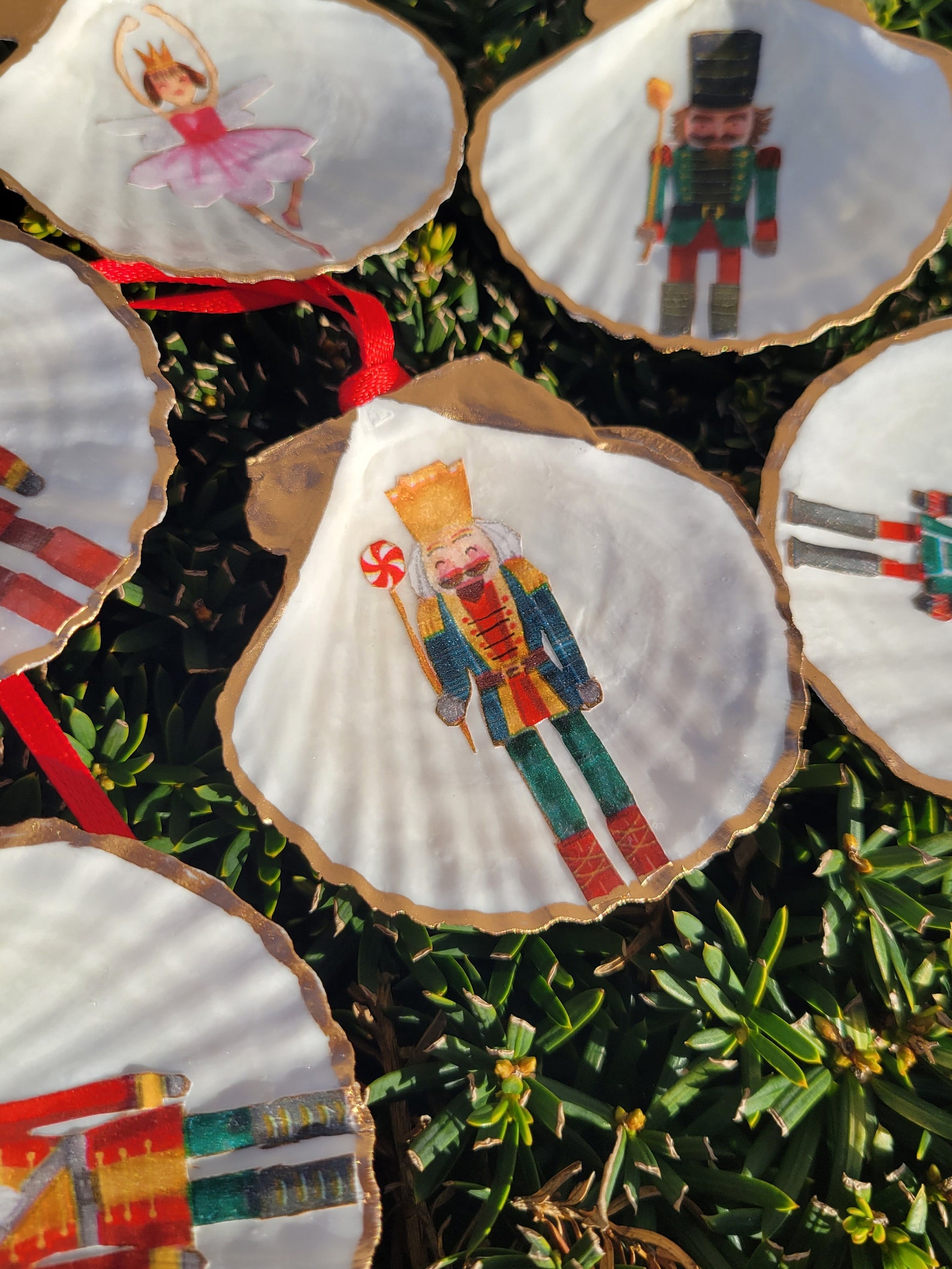 Nutcracker Ballet Themed Decoupage Scallop Shell Christmas Tree ...