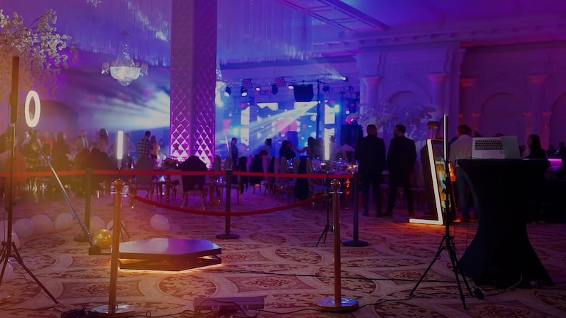 360 Photo Booth Promotional Video. Advertising Video for the 360 ...