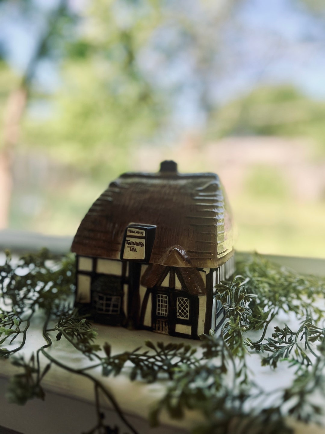 Vintage Twining Tudor House Tea Caddy - Etsy