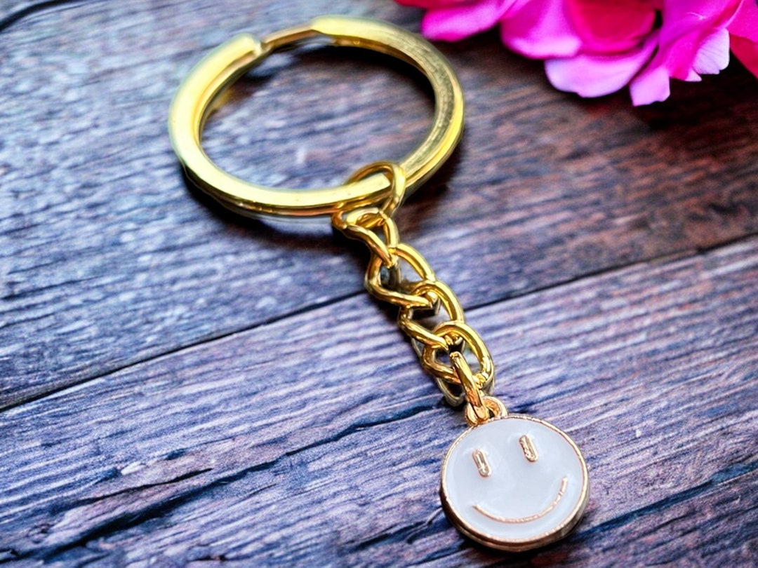 White Smiley Face Keyring. Happy Face Keychain, Cute Key Holder, Bag ...