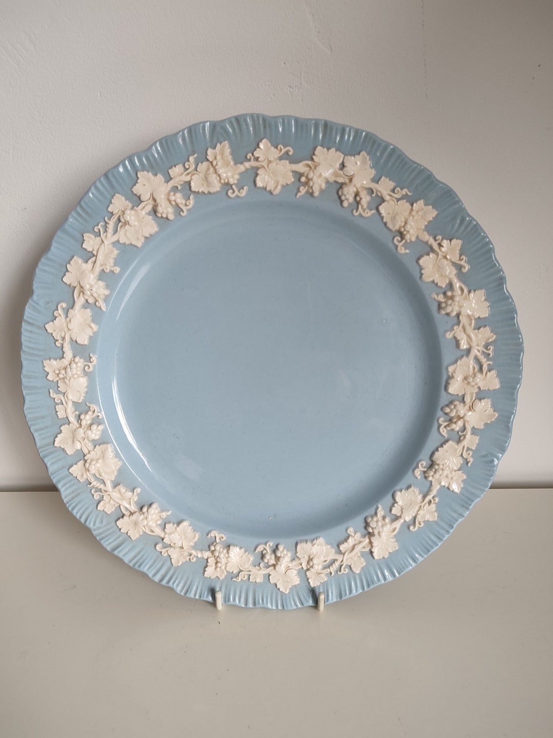 Shell Edge Wedgwood Queensware Bread Plate Embossed Cream on Lavender ...