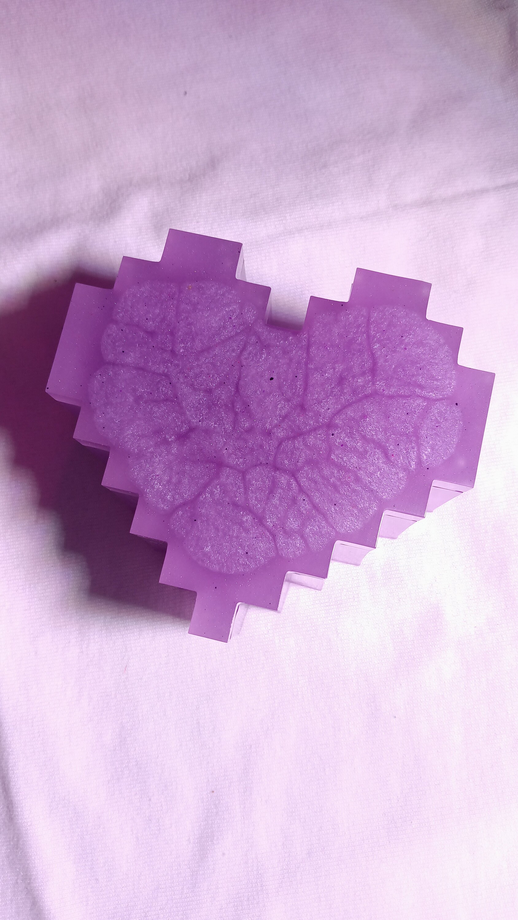 Pixel Heart Box - Etsy