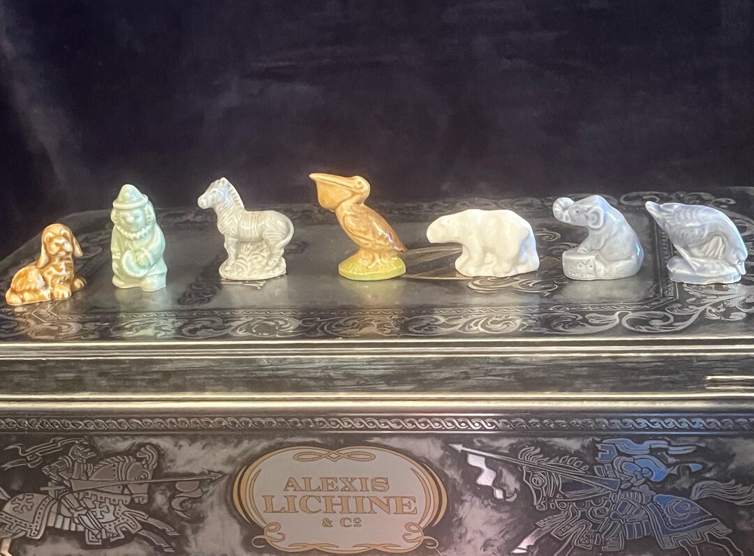 Vintage Set of 7 Wade Whimsies Miniature Figurines; Clown, Cocker ...