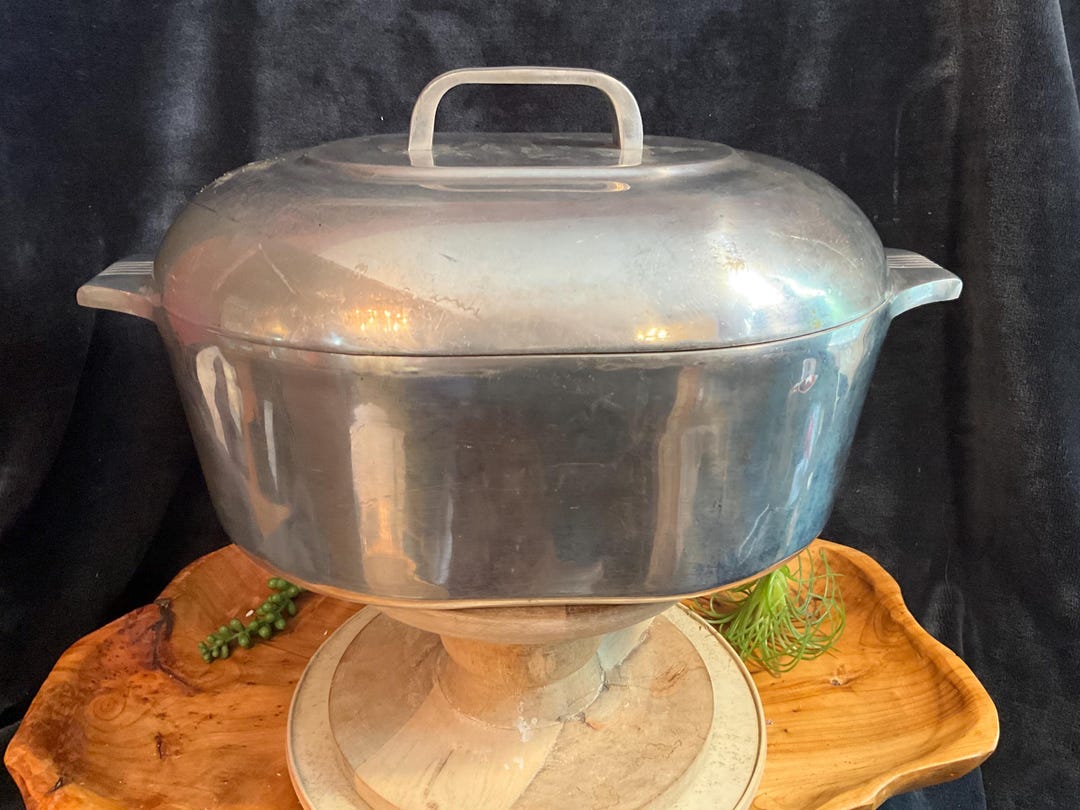 Large Vintage Magnalite Oval Roaster Cast Aluminum by Wagner Ware ...