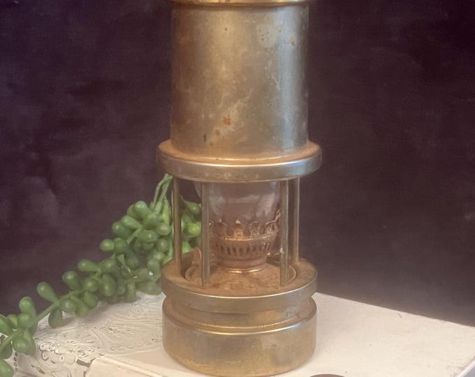 Unmarked Vintage Miners Oil Lamp; Miners Safety Kerosene Hanging ...