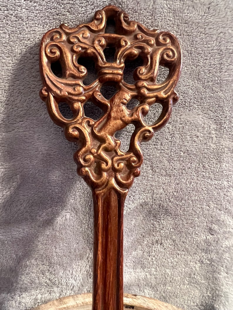 Vintage Ceramic Ornate Gold Key/hollywood Regency Style Wall Decor ...