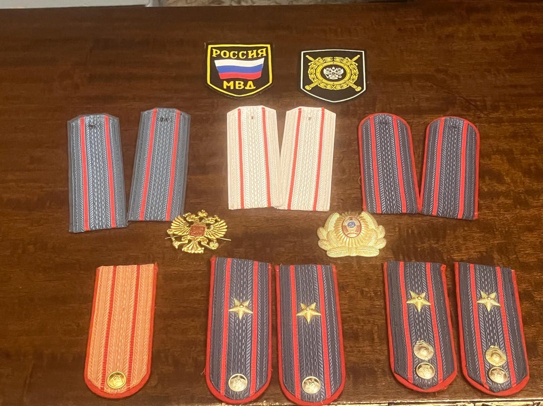 Russian Military Epaulettes; Soviet Officer Badges; Military Shoulder ...