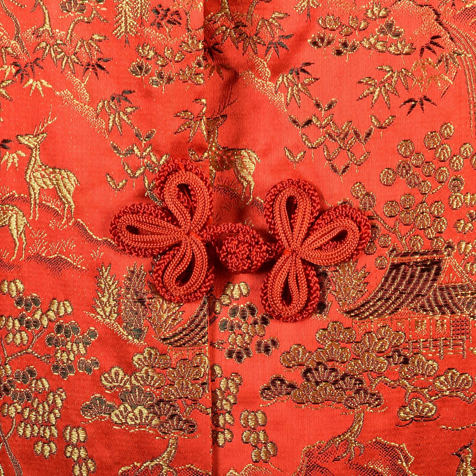 Medium Vintage 1990s Red and Gold Brocade Japanese Robe With Frog ...