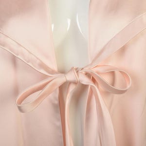L-XL 1960s Satin Cape Baby Pink Front Tie Wide Shawl Collar Gilet ...