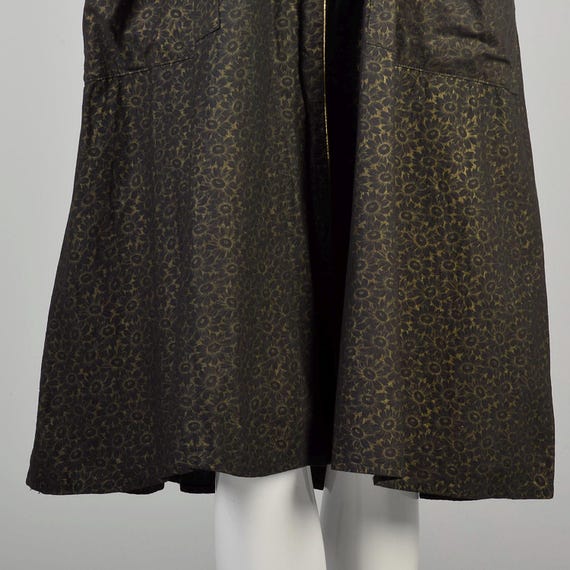 Large 1950s Black Housecoat Gold Trim Floral Print Sh… - Gem