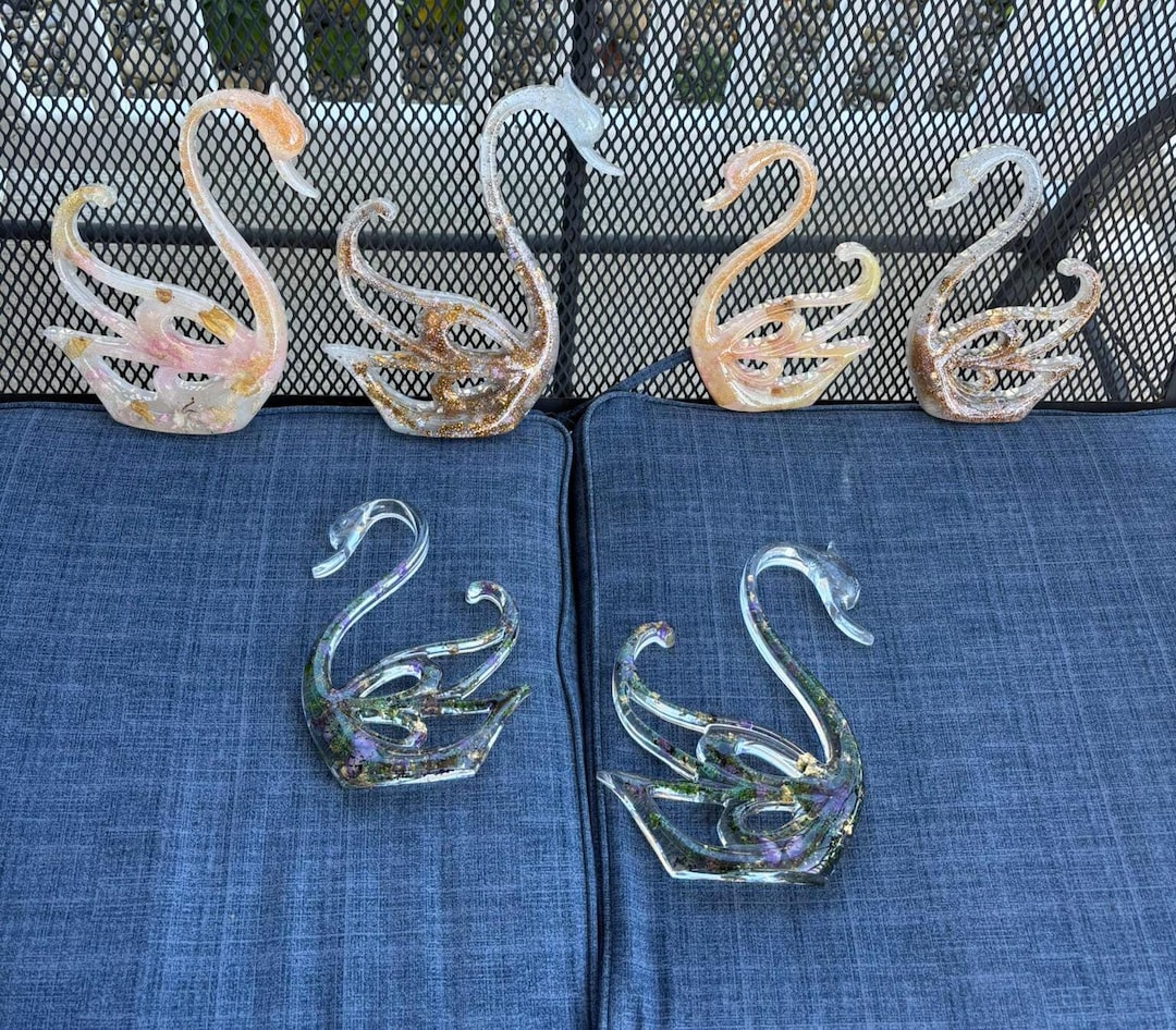 Swan Decor, Resin Swan Home Decor, Pairs of Swans - Etsy
