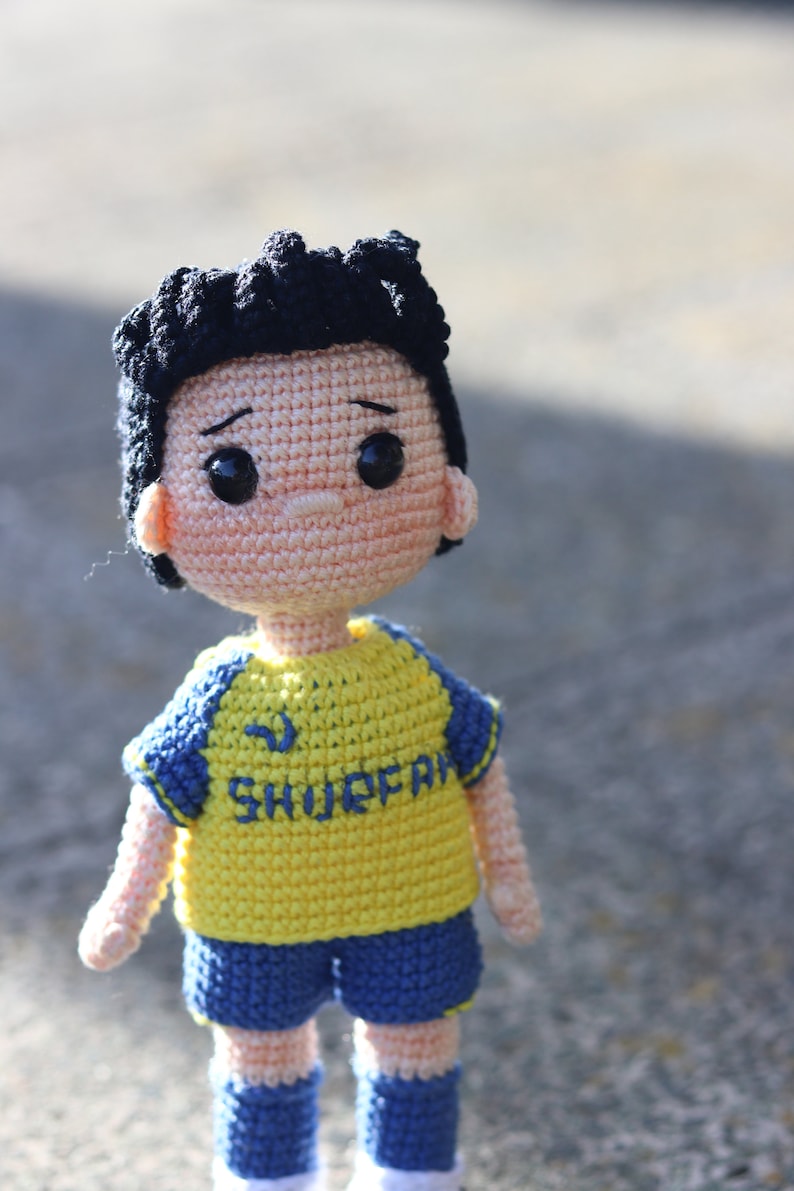 Cristiano Ronaldo Amigurumi Crochet Pattern, Footballer (PDF Pattern ...
