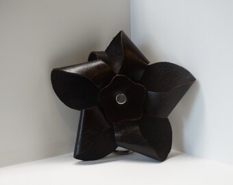 Handmade Leather Flower Keychain Unique Floral Accessory Perfect Gift ...