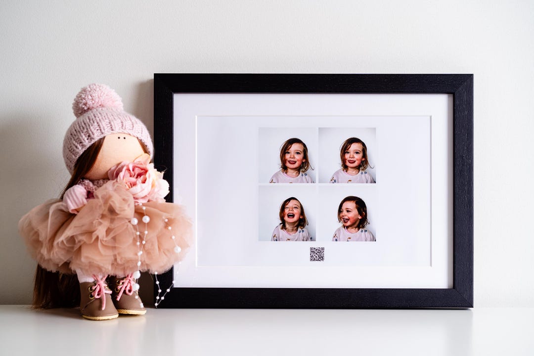 25x35cm Custom Framed Print With QR Code to Your Chosen Audio - Etsy