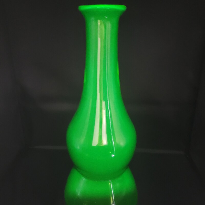 Green Glass Vase - Etsy