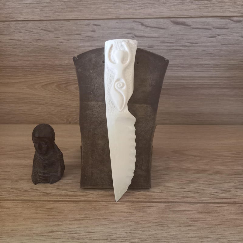 The Bull Dagger - Etsy