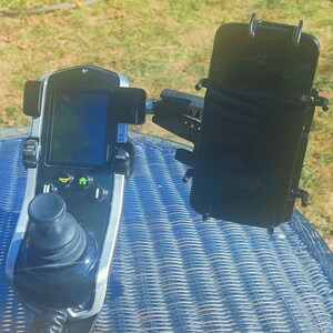 Quantum Q-logic Electric Wheelchair Powerchair Phone Mount Complete ...