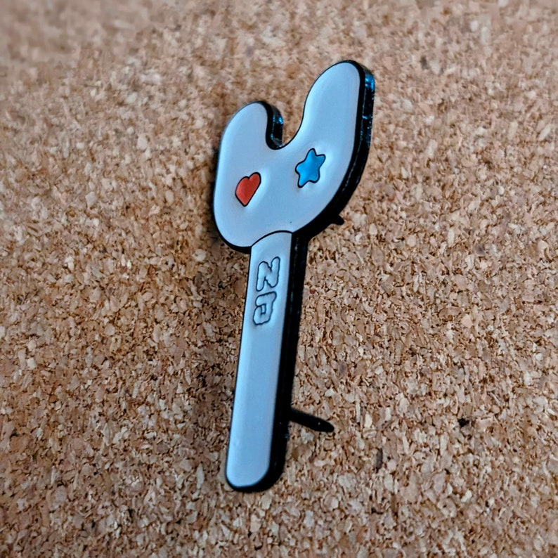 Newjeans Fanmade Enamel Pin - Etsy