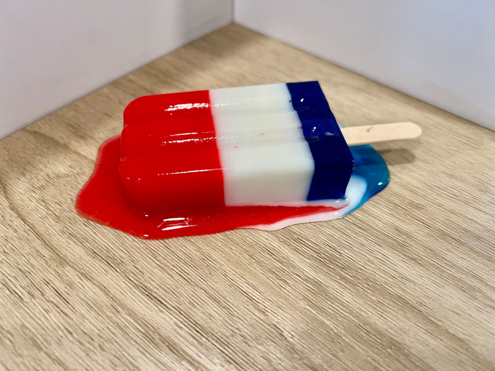 Melted Popsicle Spill red, White & Blue - Etsy