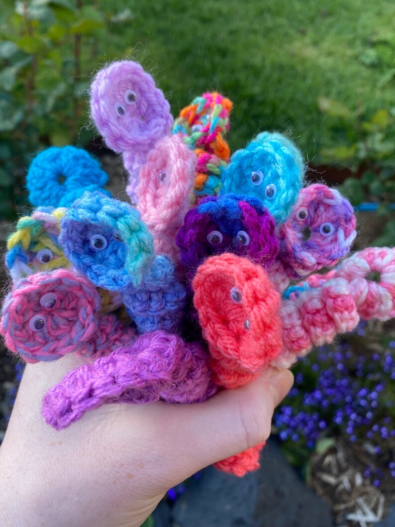 NO SEW Worry Worm Crochet Pattern - Instant Download PDF + Quote Cards ...