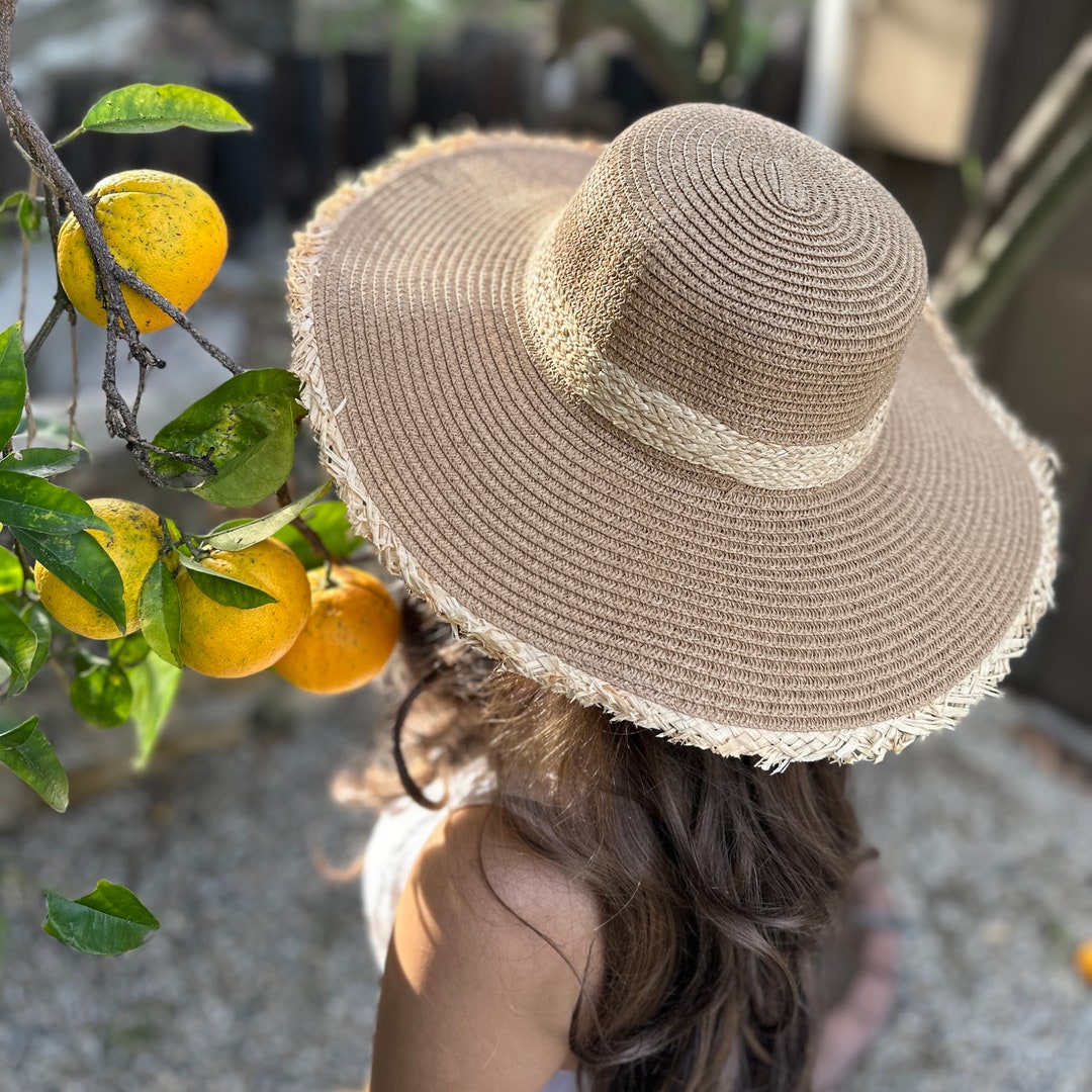 Natural Raffia Straw Floppy Sun Hat With Fringe Edge. Wide Brim Straw ...