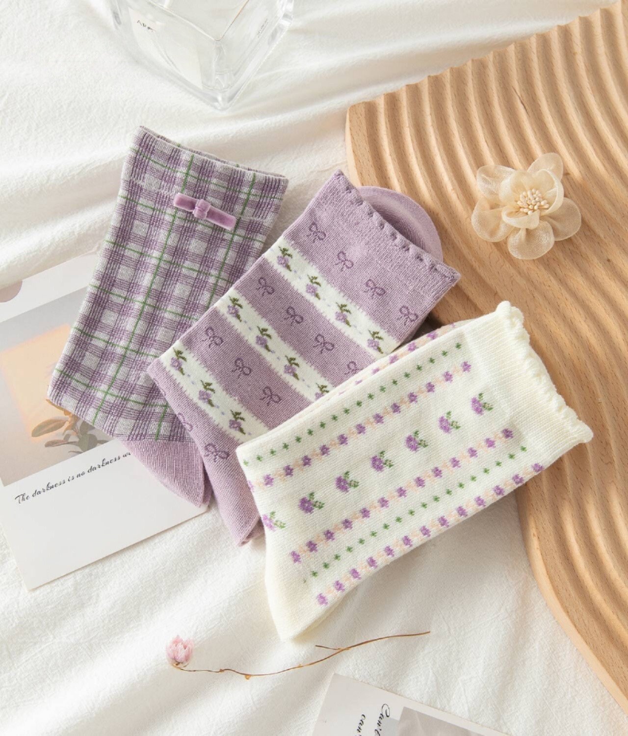 Lavender & White Floral Cotton Socksflower ...