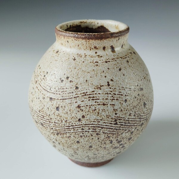 Ceramic Moon Jar - Etsy