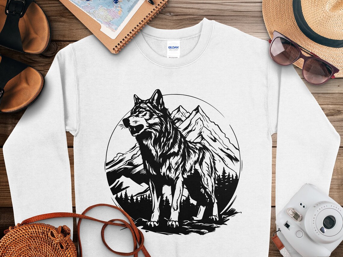 ALPHA WOLF HOWL Svg, Wild Wolf Howl Svg Files for Cricut, Wolf Predator ...