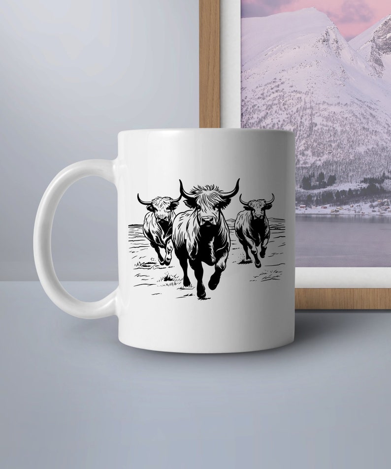 RUNNING HIGHLAND COW Svg, Running Highland Cattle Svg Files for Cricut ...