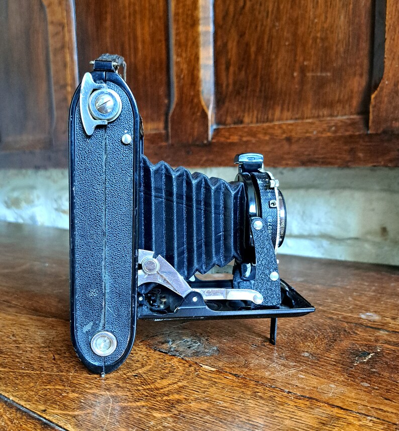 Voightlander Bessa 6x9cm Medium Format Folding Camera With Voightlander ...