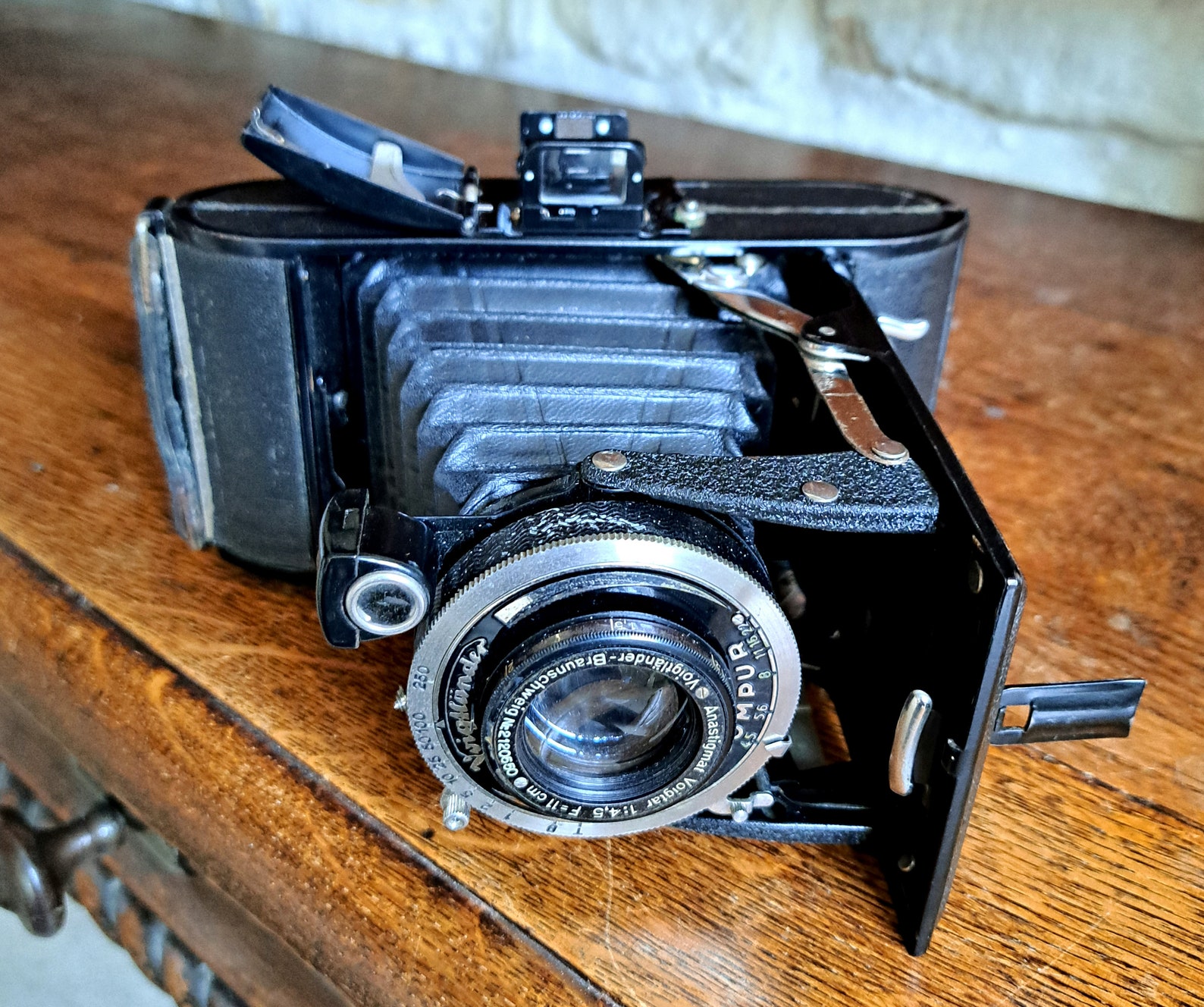 Voightlander Bessa 6x9cm Medium Format Folding Camera With Voightlander ...