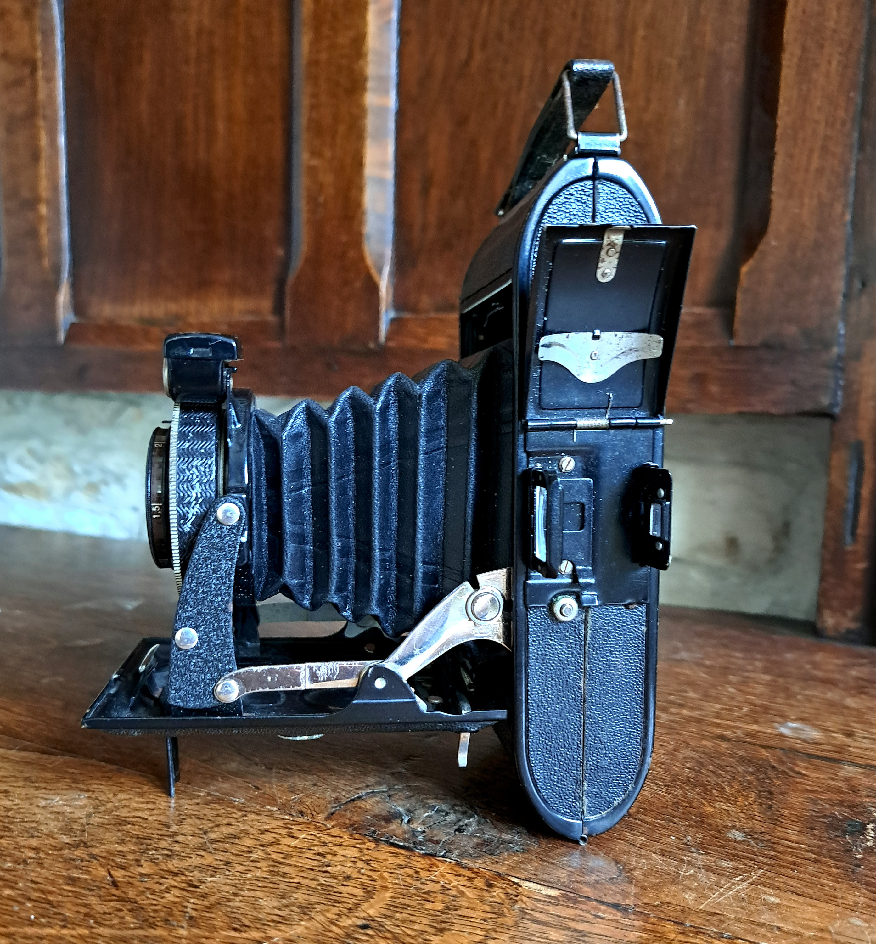 Voightlander Bessa 6x9cm Medium Format Folding Camera With Voightlander ...